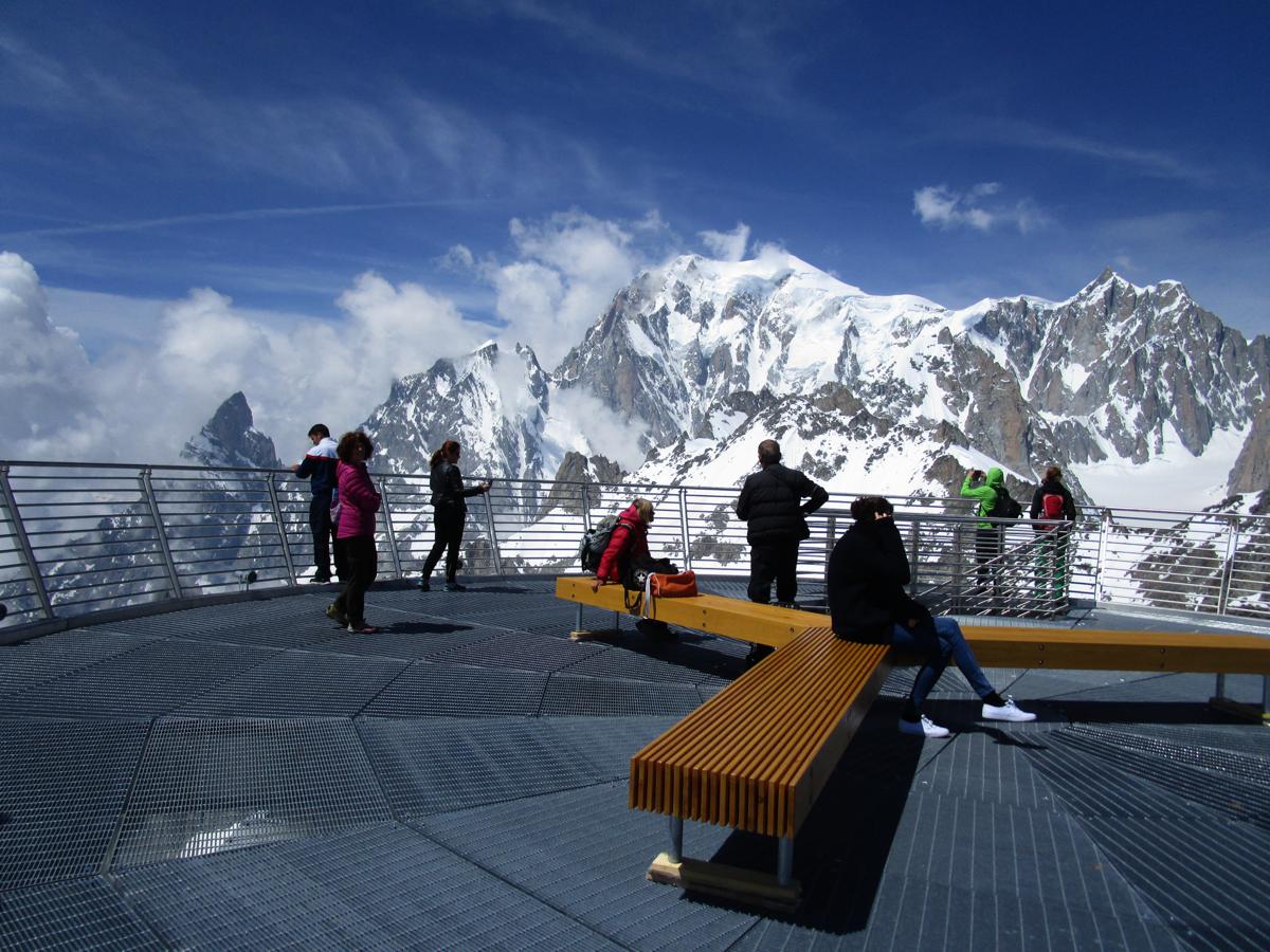 Courmayeur - Aosta Valley Tourist Information | Lovecourmayeur.com